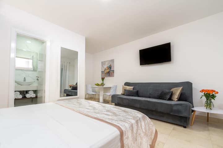 Villa Amore Brela - Seafront Terrace Apartment - Brela