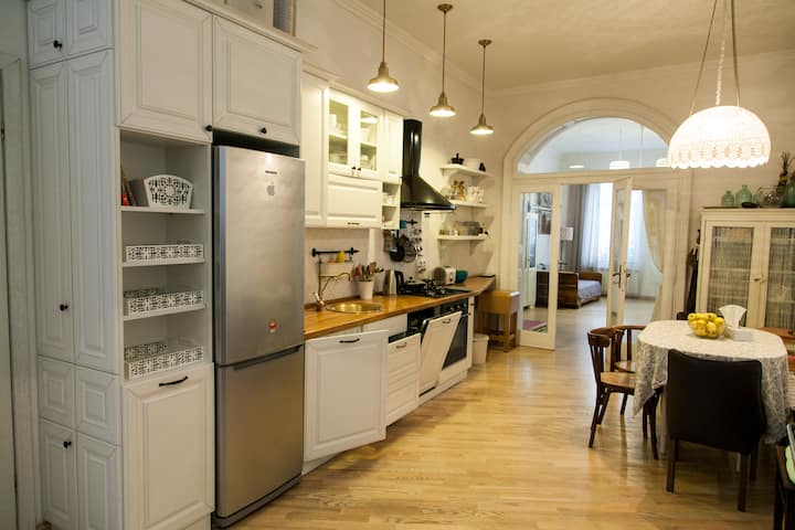 Apartment In The Center - Lviv