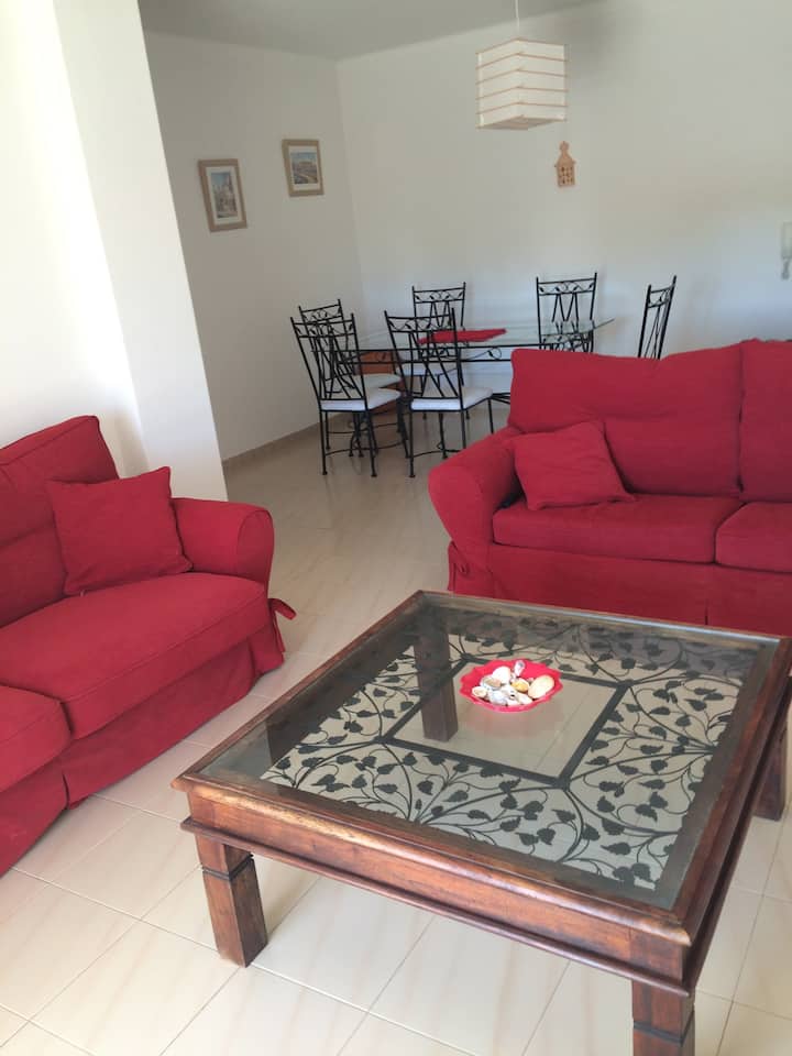 Charming Spacious Quiet Apartment - Lagos