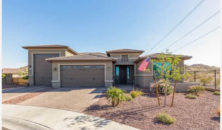 Richard’s Desert Home - Goodyear, AZ