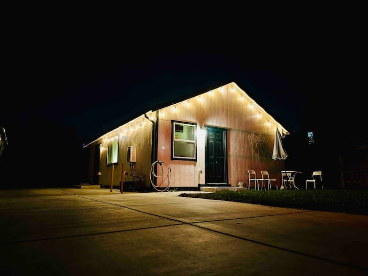 Travel Workers- This Is Your Place! 1 Mi From All. - Stockton, CA