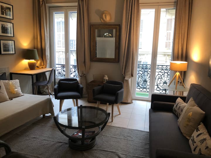 Appt 8 Places, Centre Ville à 10 Min De La Plage - Nice