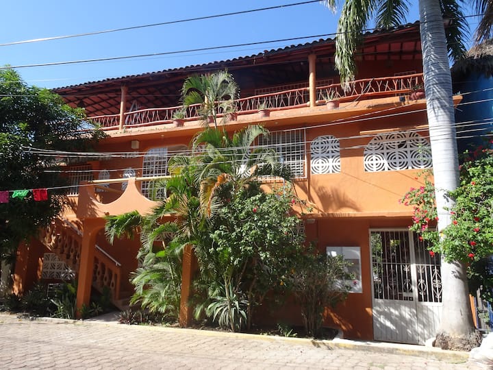 Beautiful Casita At Playa La Madera, Zihuantanejo - Zihuatanejo
