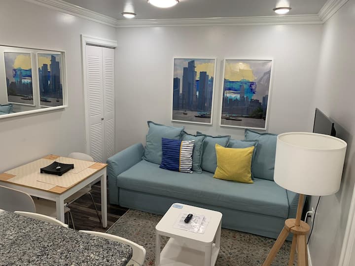 Inviting -20 Min To Nyc/parking Avail For A Fee - North Bergen, NJ
