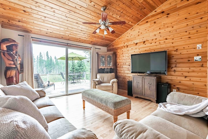 Emma Lake
Cabin Rental
4 Season
Lake Front - Saskatchewan