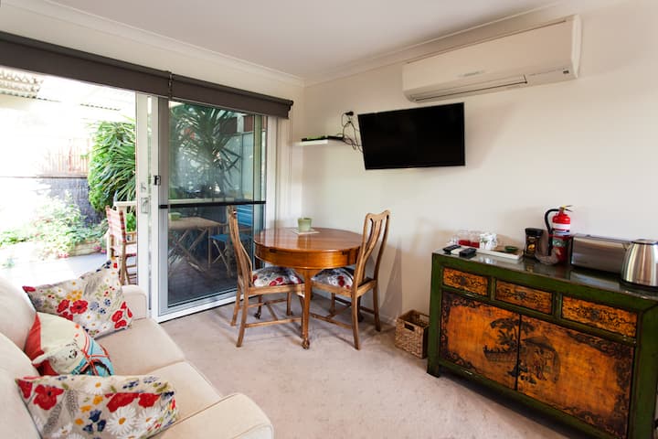 Private Bed/sit, Ens, Deck - Dromana