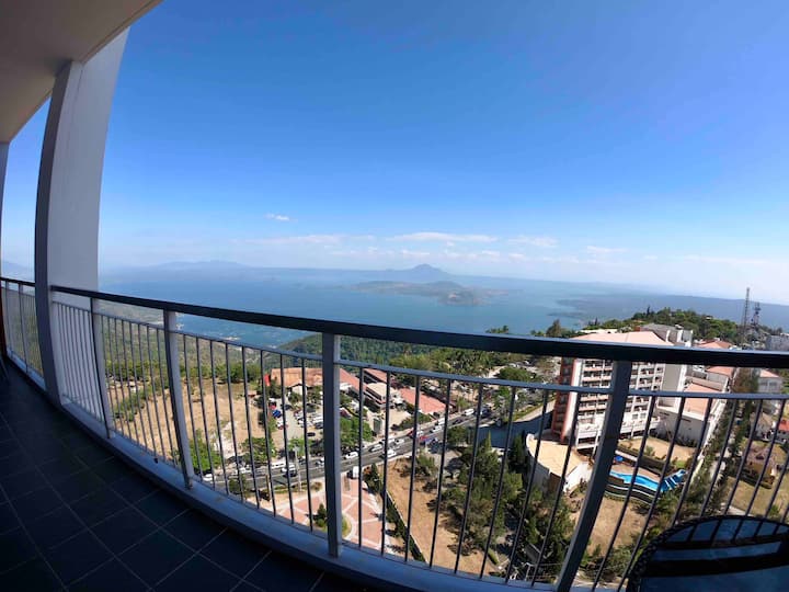 3br Penthouse Taalview Parking Netflix Wifi - Tagaytay