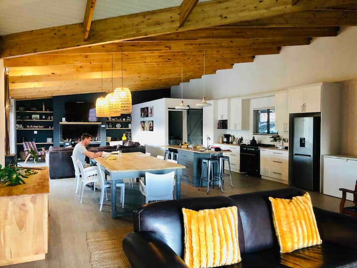 Spacious Elandsrivier Farmhouse - Prince Alfred Hamlet