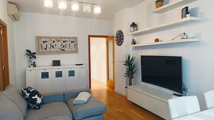 Apartamento Sardenya Para 5 En Sagrada Familia - Barcelona