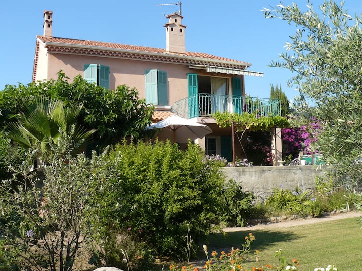 Grand Appartement Avec Jardin, 300m De La Mer - Presqu'île de Giens