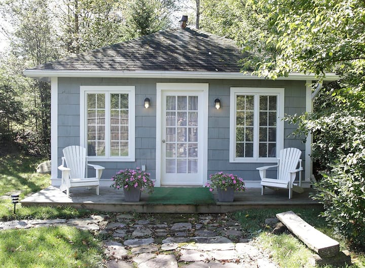 Ultimate Retreat: Cozy Studio, Couples Hideaway - Lake Placid, NY
