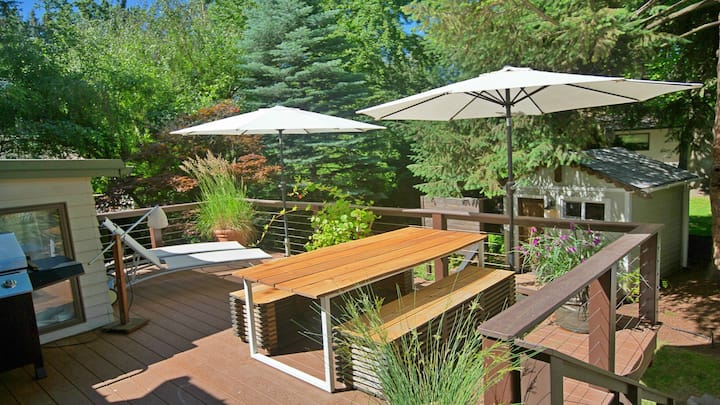 Incredible Hideaway With Creek & Sauna - Walla Walla, WA