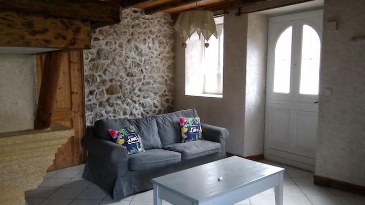 Appartement Dans Un Petit Coin Verdure Pour 4 Prs - Rumilly
