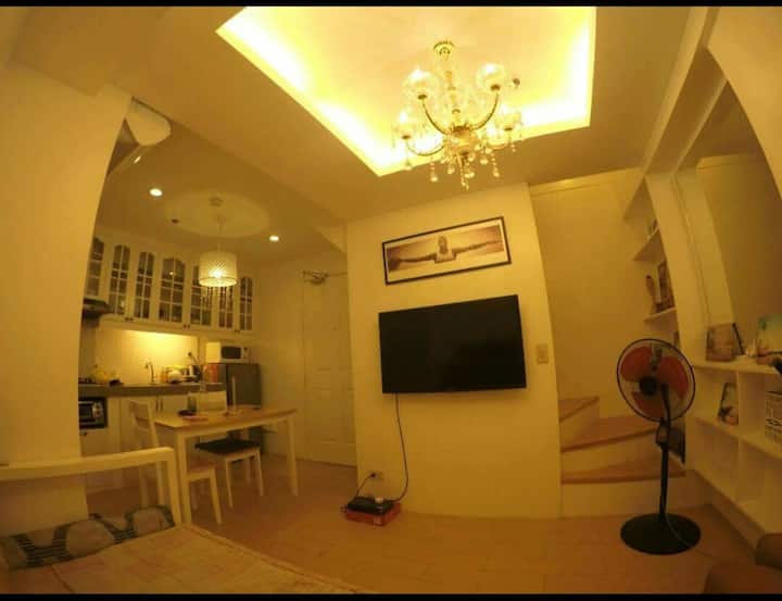 Rustic Bi-level Unit 2 Ac,2tv, Wi-fi, Netflix 6px - Valenzuela