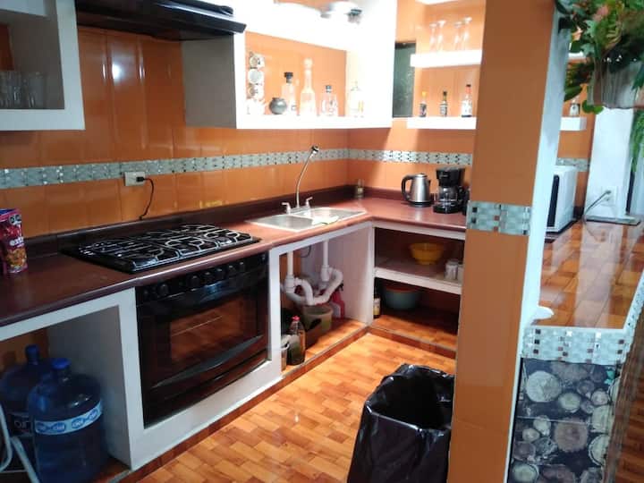 Se Renta Casa Amueblada $7500 - Aguascalientes