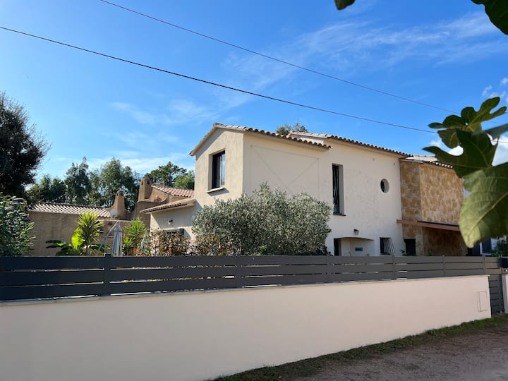 Villa 100 M De La Mer - Plage de Pinarellu