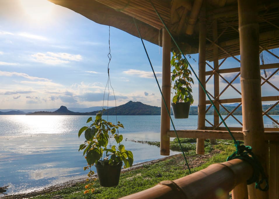 Treehouse by Taal Lake (Kapusod) - Houses for Rent in Mataasnakahoy ...