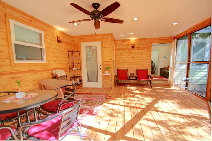 Urban Retreat For Writers And Romantics - Tarrytown - Austin