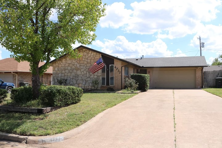 The Aspen House - Lake Stanley Draper, OK
