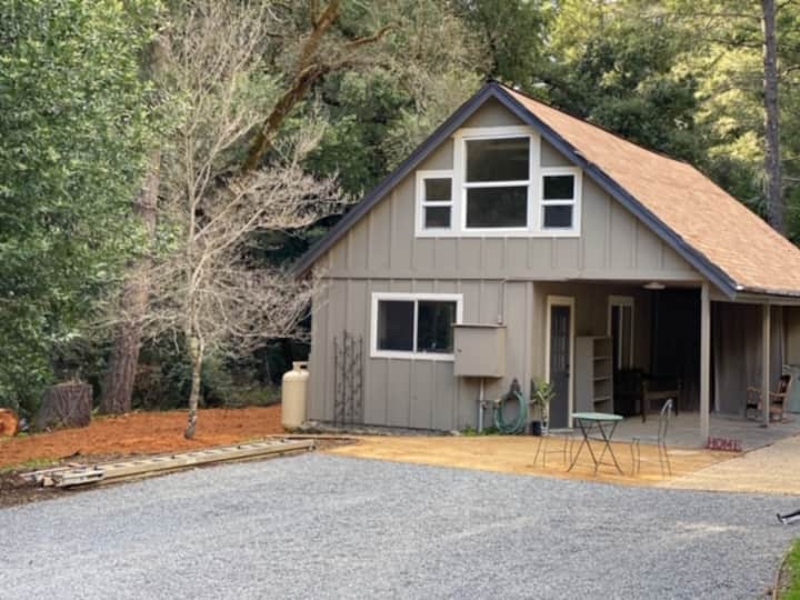 Quiet Cottage On A Creek- Santa Rosa/calistoga - Calistoga, CA
