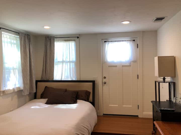 Long Term Stay Bed/bath Suite - 1 Month Minimum - Napa Valley, CA