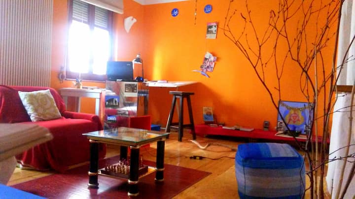Spacious And Quiet Room. - Pamplona