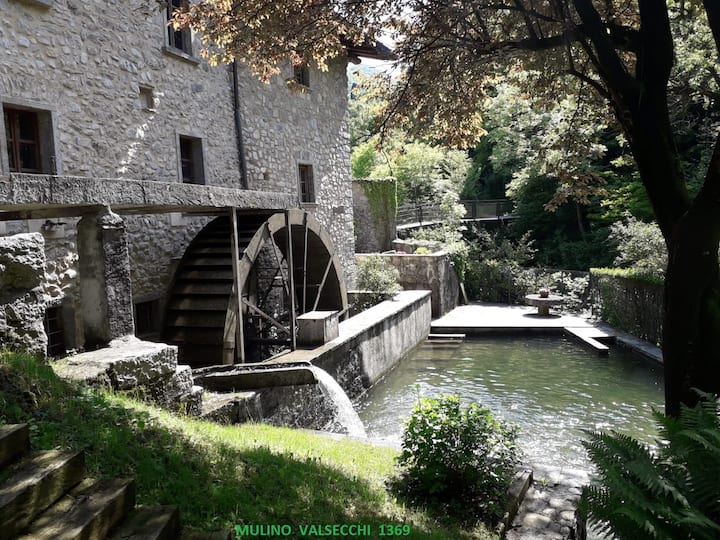 Stanza Incantata Al Mulino Valsecchi Del 1369 - Lac de Côme