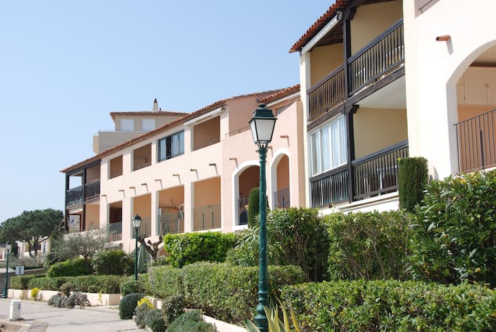 Ferienwohnung Mit Balkon - Grimaud