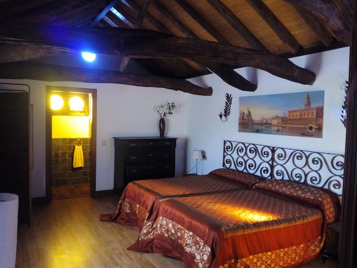 Casa Rural El Sueño De Lucrecia, 16 Personas - Dosbarrios