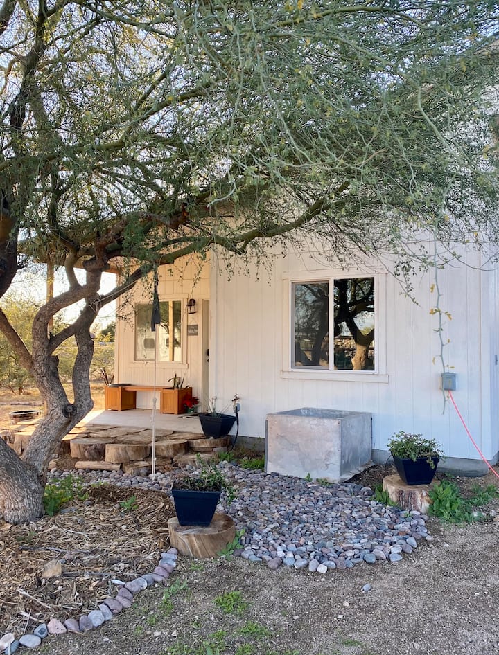 The White Barn @ Freedom Farms - Apache Junction, AZ