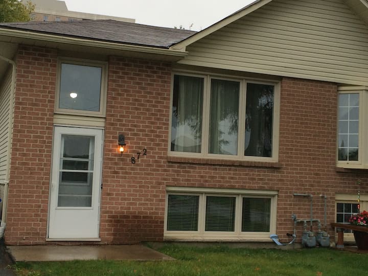 West End Comfort - Kingston, Canada