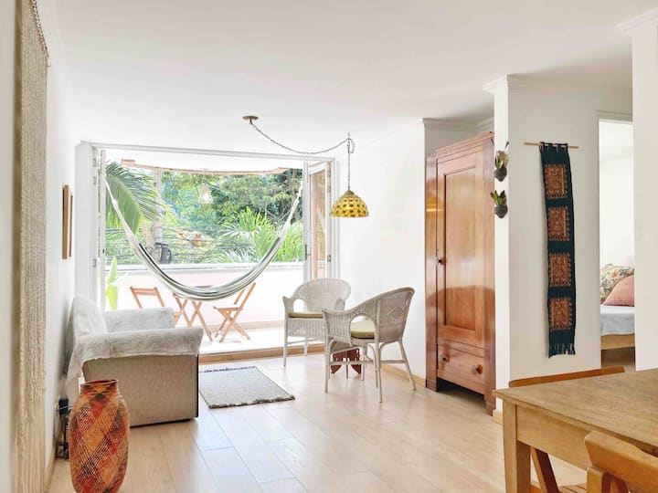 Poblado - Sunny Apartment - Medellin, Antioquia, Colombia