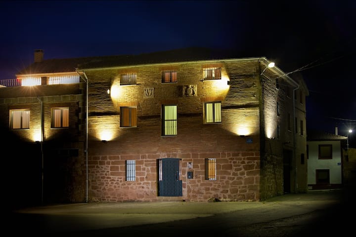 Casa Rural Laremilia, Alquiler Completo. - Frías, España