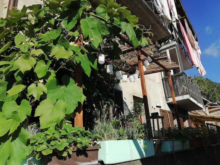 Studio Mit Sonnigem Sitzplatz Im Val Colla/lugano - Lugano