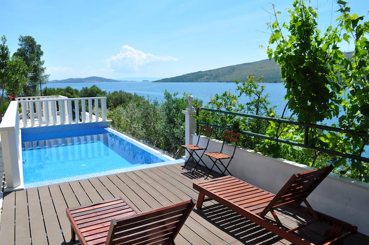 Villa Duda - Luxury Duplex - Red Apartment - Seget Vranjica