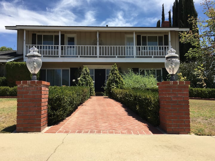 Lovely Private Guest Room In Quiet Home With Pool - Mount Baldy, CA