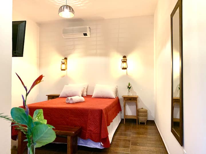 Suíte Tom Jobim (Piscina E Hidro Externa) - Pirenópolis
