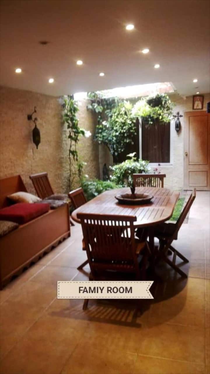 Hermoso Apto Estilo Indu , Dos Jardines Internos . - Caracas