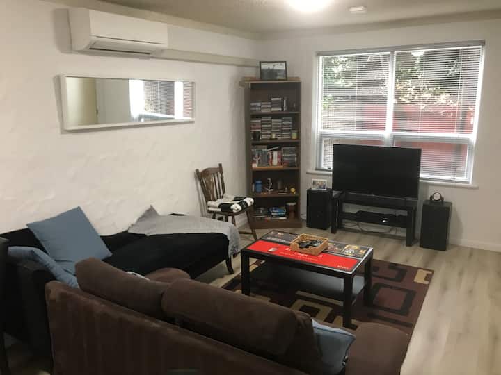 Hidden Gem In Glenelg North. - Glenelg