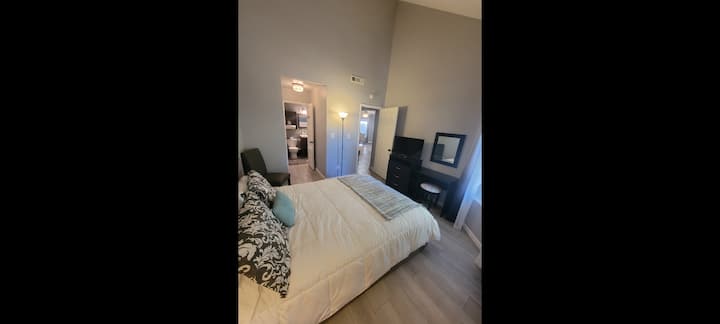Pet Friendly Room With Private Bathroom - Modesto, CA