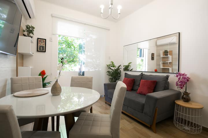 Large Copacabana Apartment, Beach Block,beach View - Copacabana