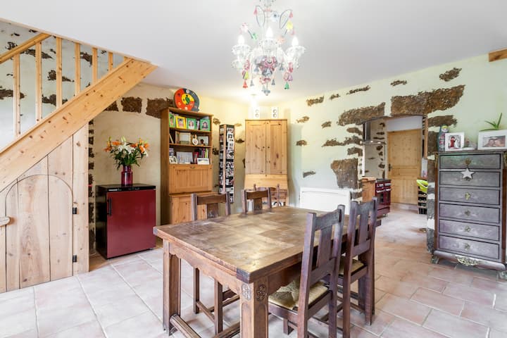 Maison En Pierre Rénovée - Mios