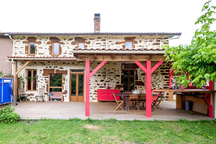 Maison En Pierre Rénovée - Mios