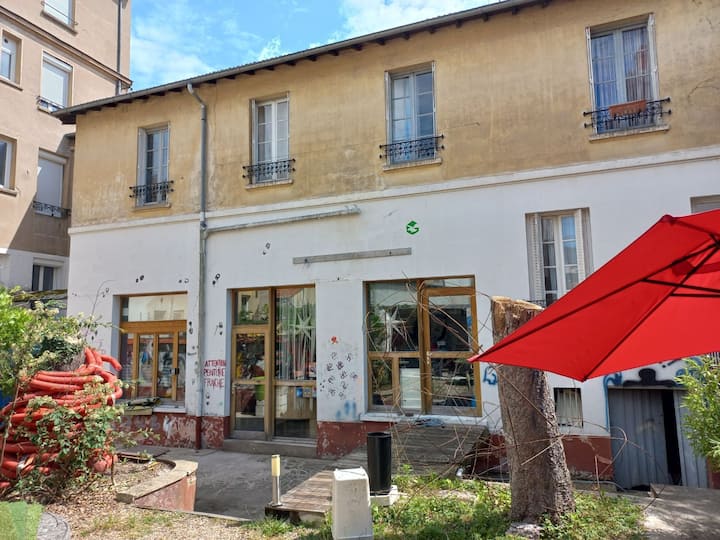 Petit Immeuble Meubles - Allier