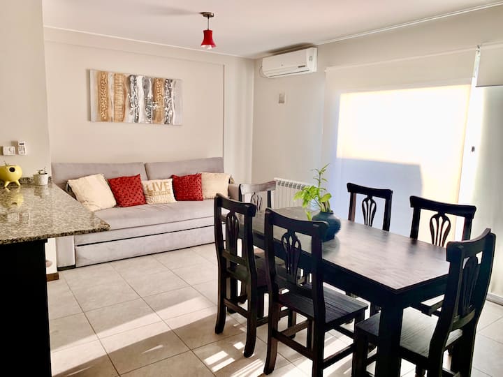 Dpto Céntrico, Cochera Y Pileta, Moderno, Lujoso - Villa Carlos Paz