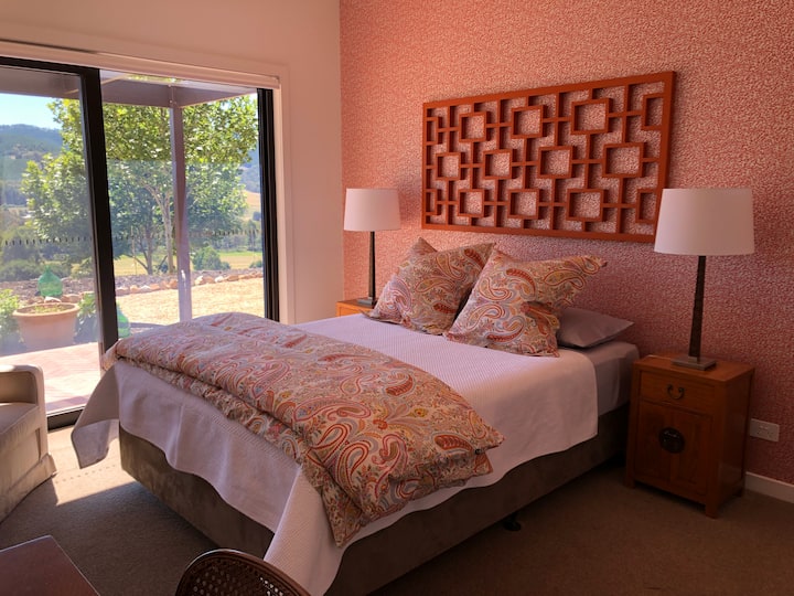 Villa Nova Queen Suite - Myrtleford