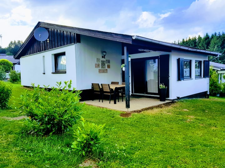 Unser Ferienhaus "Am Wäldchen" Top Lage - Willingen