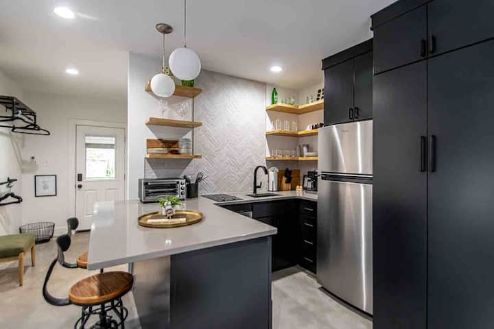 Alleyway ~ Heights ~ Walkable - North Little Rock, AR