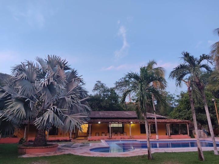 Hacienda El Palmar - Honda