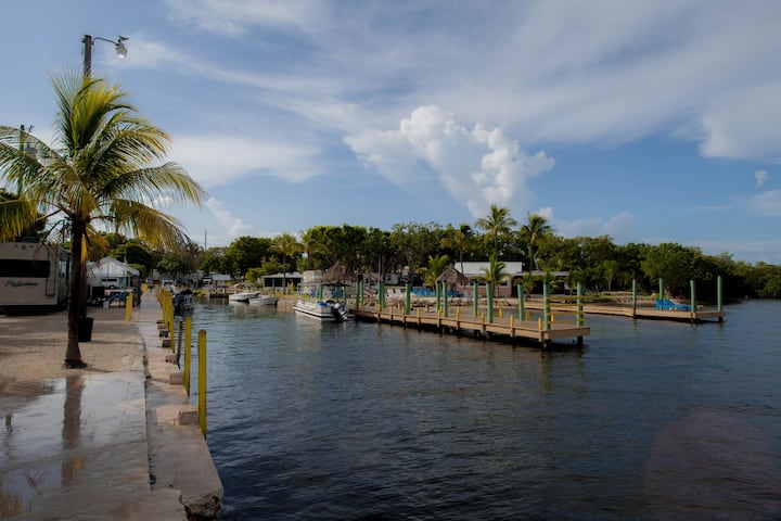 Motel Room #2, Private Entrance, Beach And Marina - Key Largo, FL